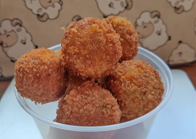 Resep Bitterballen Broccoli with Meat Chop oleh deandra fariska - Cookpad