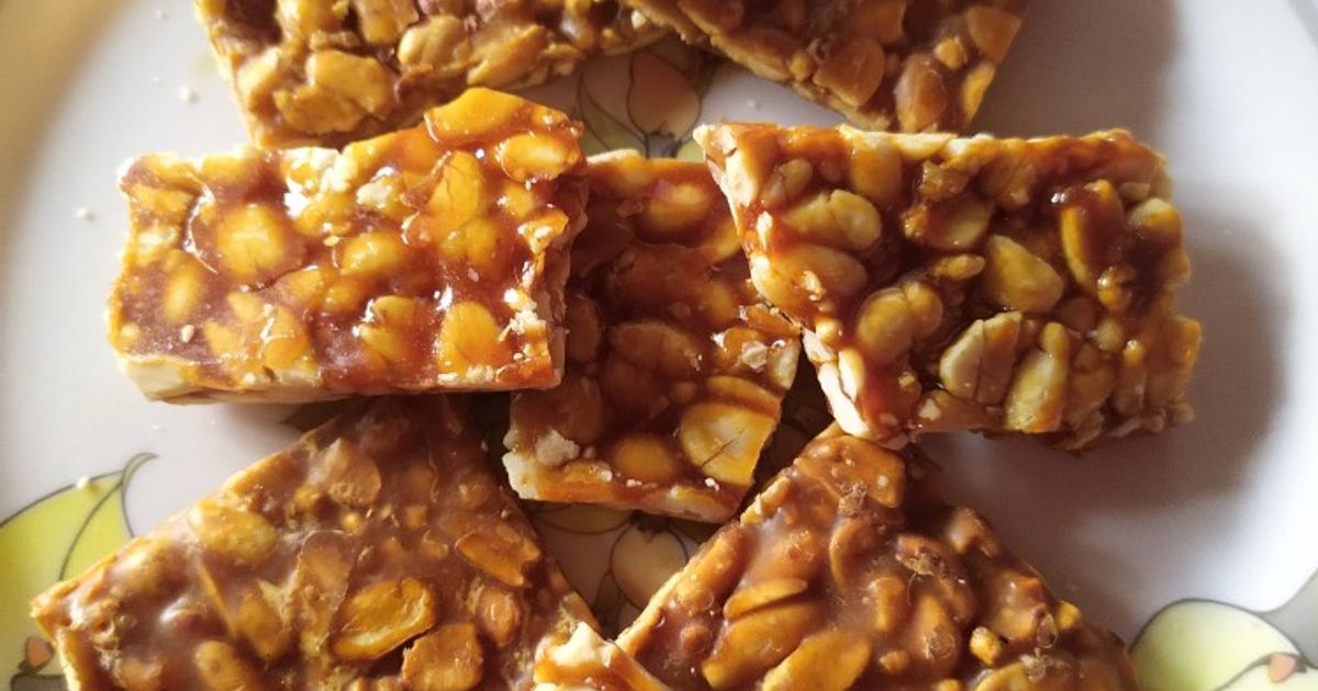 मूंगफली की चिक्की (Mungfali Ki Chikki Recipe In Hindi) रेसिपी बनाने की ...