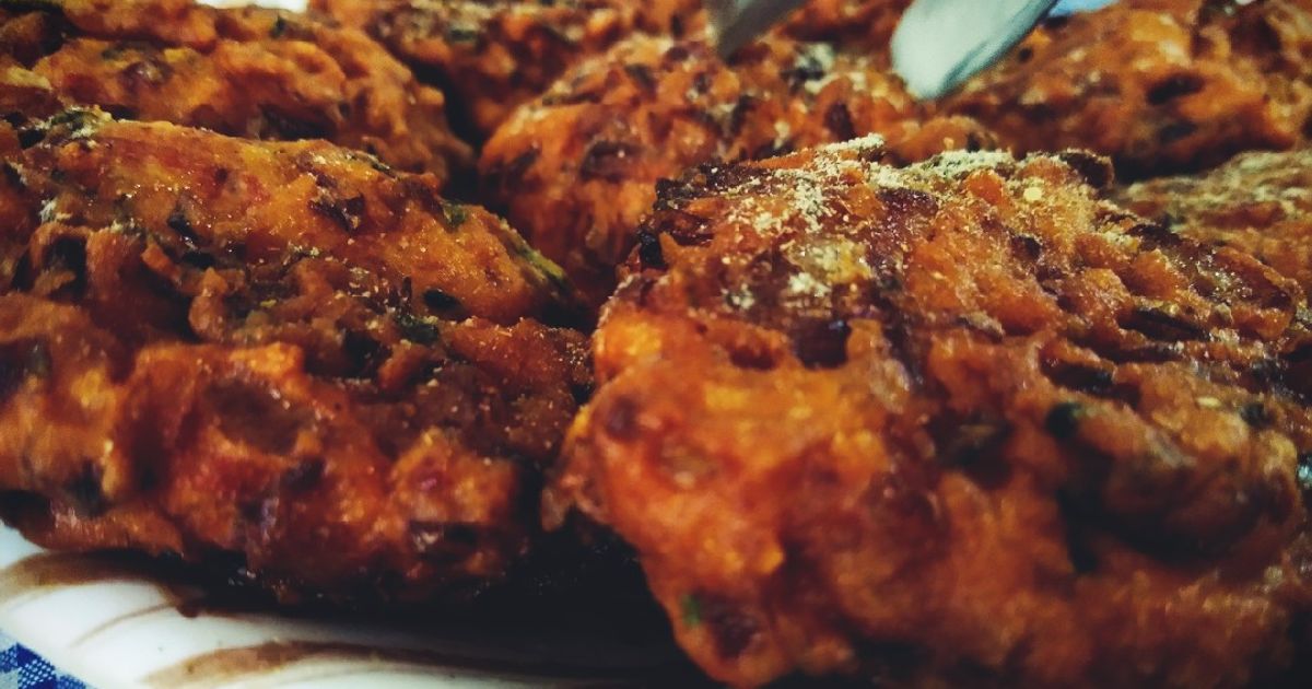 Shreded Chicken Pakode Recipe by Meghna Poddar - Cookpad