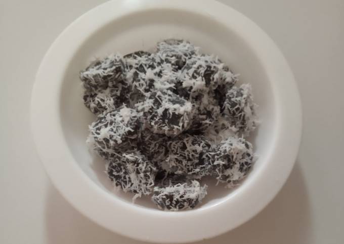 Resep Jajan pasar ireng-ireng oleh Fauziah Uchie - Cookpad