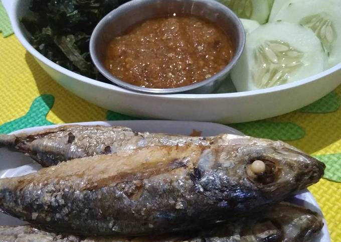 Resep Gereh keranjang sambal terasi😋 oleh Widya - Cookpad