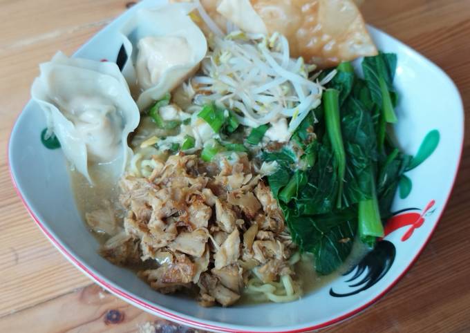 Resep Lo Mie ala ala oleh Putry Thya - Cookpad