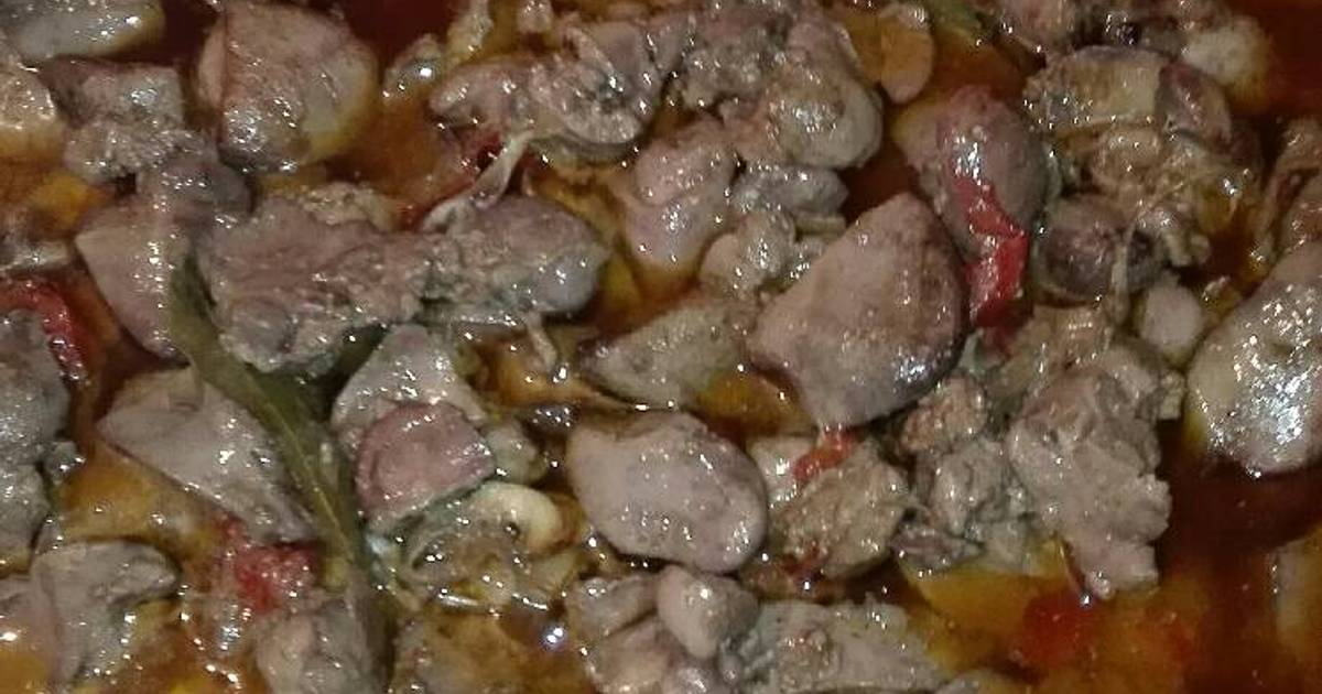 Higadito de pollo en caldereta Receta de Mari Ramos- Cookpad