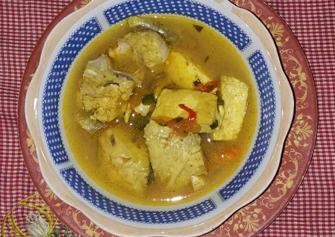 Resep Kakap Tahu Kuah Kuning ala Cha oleh Cha - Cookpad