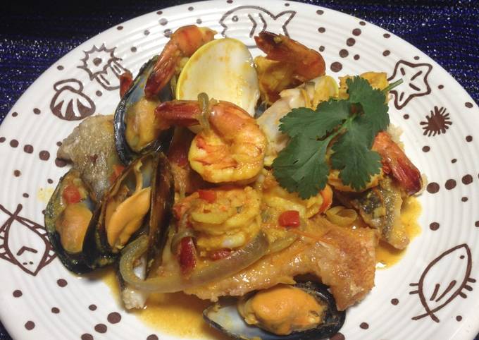 Pescado a lo Macho!! Receta de yenit julia tajiri- Cookpad