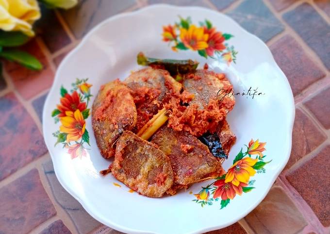 Resep Ikan Sepat Balado oleh Glian Tika - Cookpad