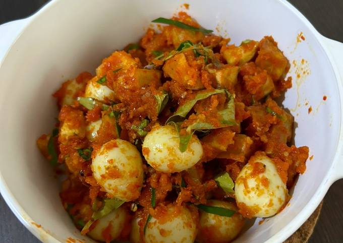 Resep Sambal Goreng Kentang Telur Puyuh oleh Beinzapetite - Cookpad