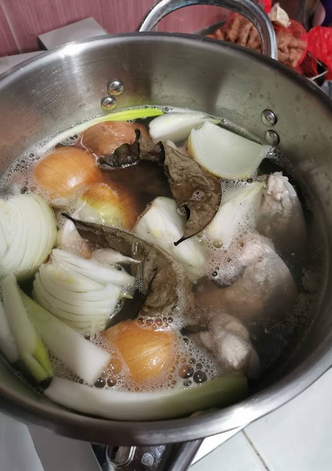 Resep Chicken Stock (Air Kaldu Ayam) oleh Steve Laurensius - Cookpad