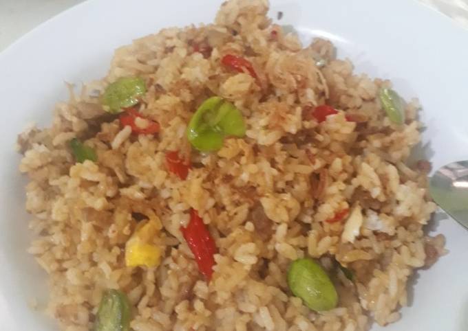 Resep Nasgor Spesial oleh Mey's Cila - Cookpad