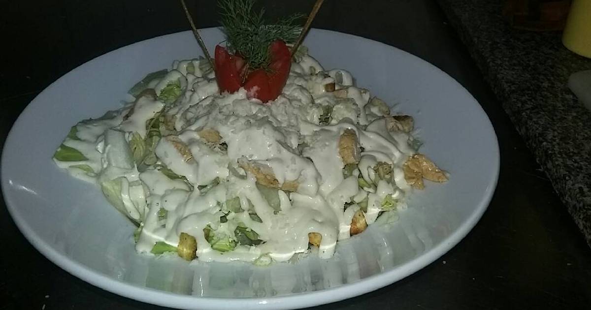 طريقة عمل سلطه سيزر مقدمه من الشيف كريم الصقر على اصولها بطريقة سهلة ...