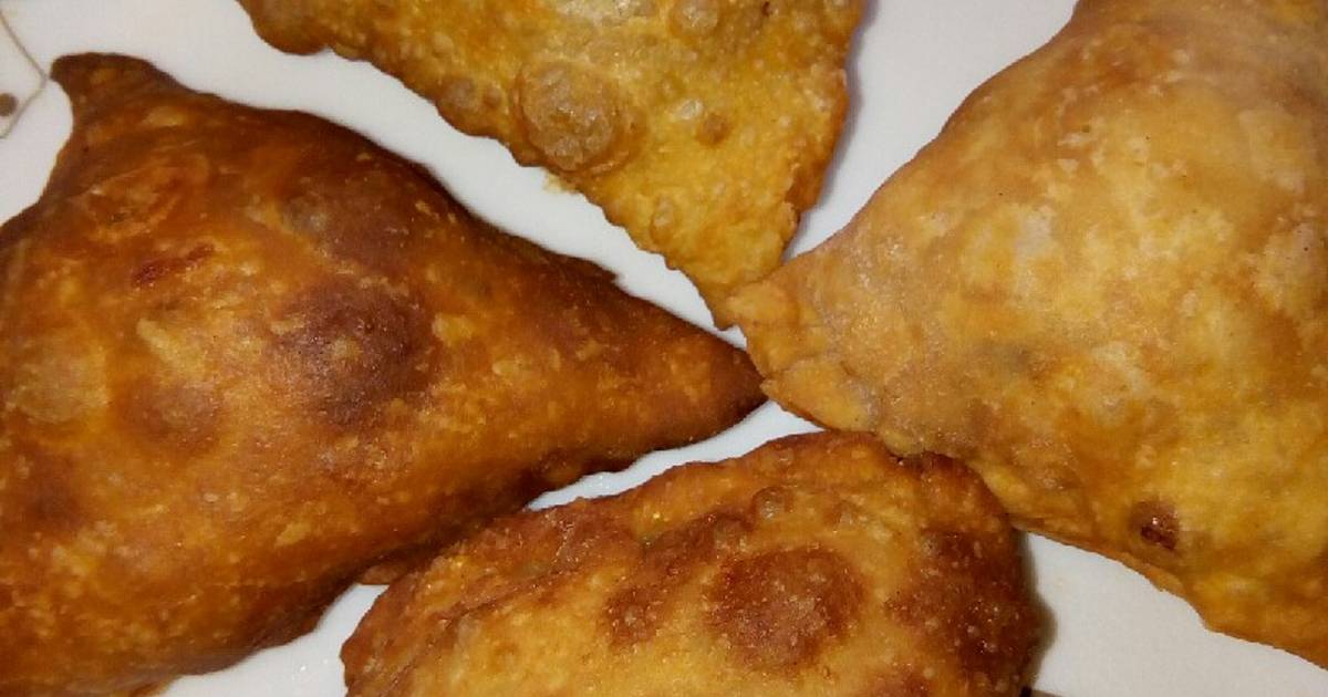 Crunchy samosa with a twist Recipe by Umman Amir And Minaal 🎂🍜🍝 - Cookpad