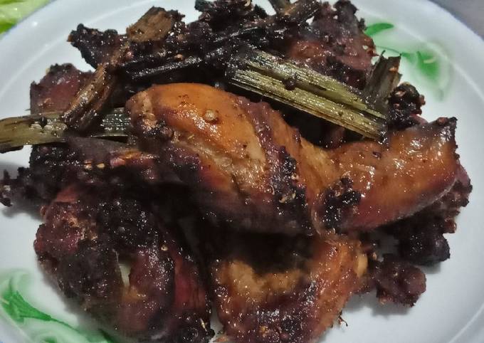 Resep Ayam goreng kecap oleh Dessy Nirwana - Cookpad