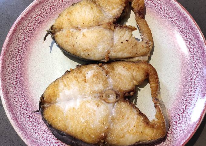 Yellow Fin Tuna Recipe by Meme - Cookpad