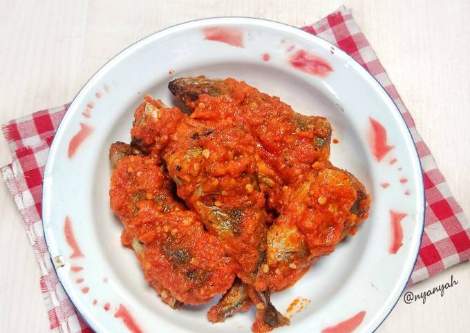 Resep Balado ikan layang oleh Nyanyah - Cookpad