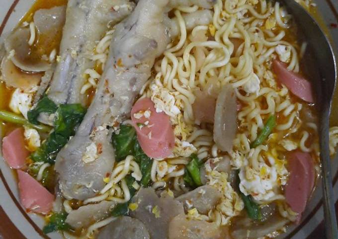 Resep Mie seblak ceker oleh Unyit Kitchen👌 - Cookpad