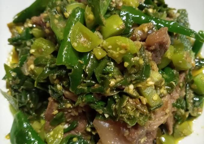 Resep Daging cabe ijo oleh tommy wiriadi putra - Cookpad