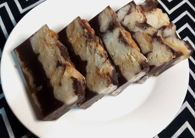Resep Puding roti tawar lapis coklat oleh Ayra Shirly - Cookpad
