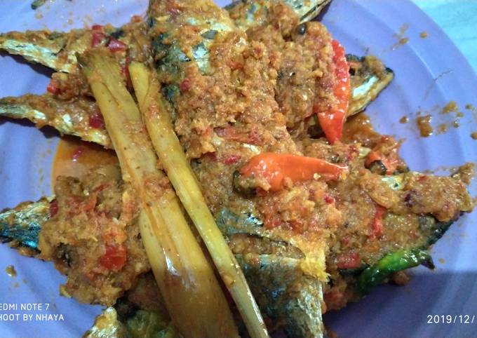Resep Ikan Kembung Banjar Bumbu Acar (with saur kelapa) oleh Nhaya ...