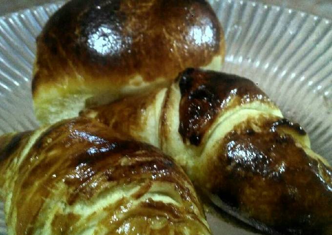 Resep Croissant tradisional oleh Bayu Setiyani - Cookpad