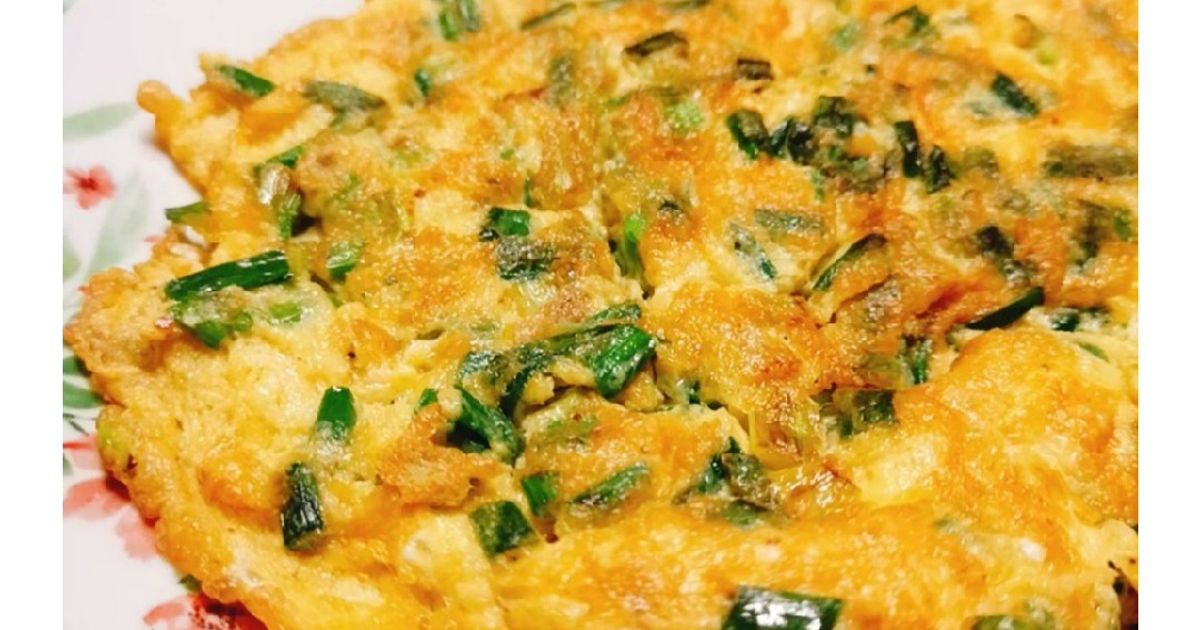 Spring Onion Omelette Recipe by BJ.cocoacrunchy🇹🇭 - Cookpad