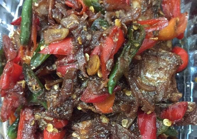 Resep Ikan layur pedas oleh ElisyaMommyNasya - Cookpad