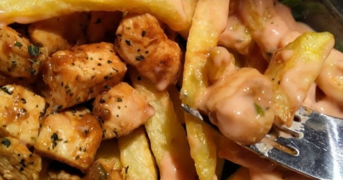 Explore unique chicken loaded fries recipes you'll love