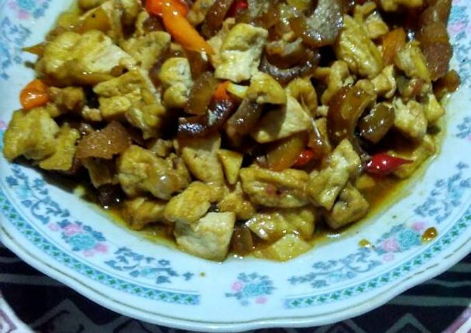 Resep Tumis Tahu Tempe Cecek (kulit sapi) Patas oleh Evmaaulia - Cookpad