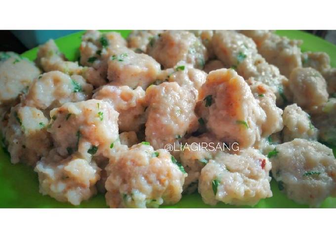 Resep Bola Udang Simple oleh Lia Girsang Hernowo - Cookpad