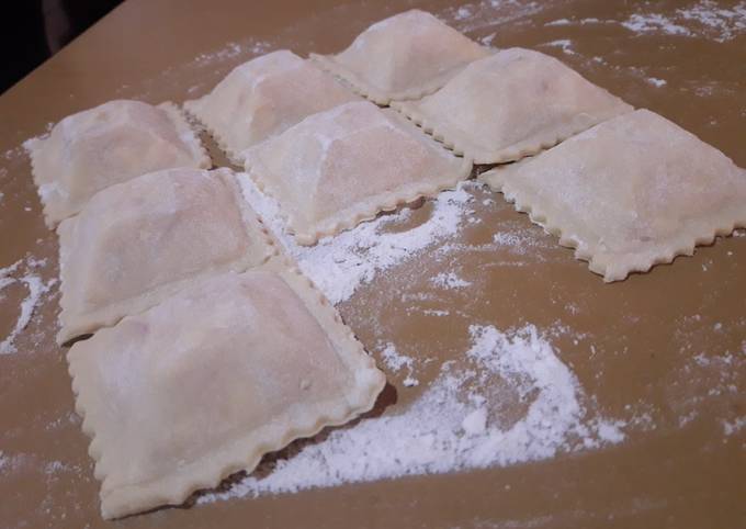 Ravioles jamón, queso y ricota caseros Receta de Brenda Luna- Cookpad