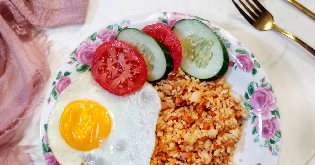 Resep Nasi Goreng Jawa Sosis oleh Nyanyah - Cookpad
