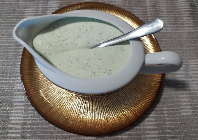 Salsa a las finas hierbas Receta de María Teresa Triñanes- Cookpad