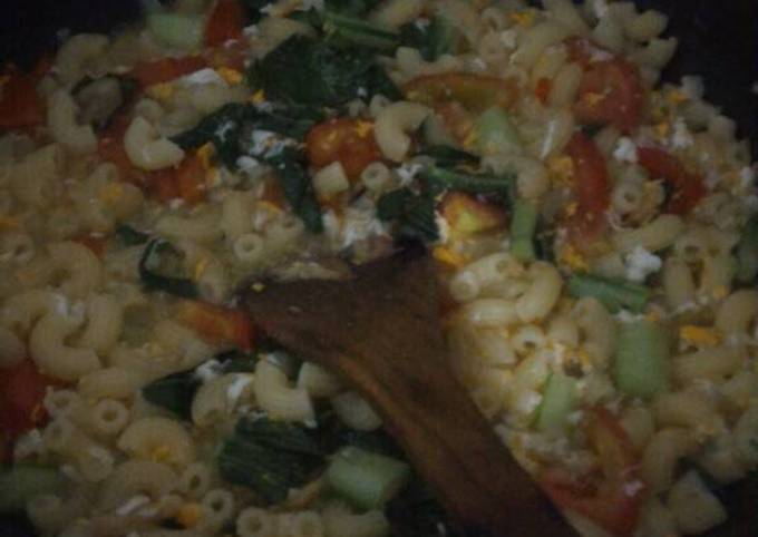 Resep Seblak Makaroni Simple oleh Hesti Kusumaningrum - Cookpad