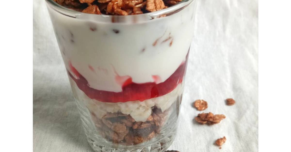 Resep Granola parfait oleh Eca - Cookpad