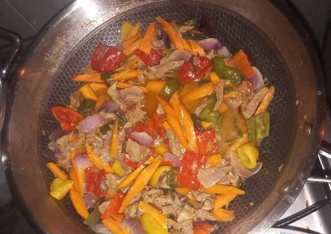 Shredded beef sauce Recipe by abubakar halima - Cookpad