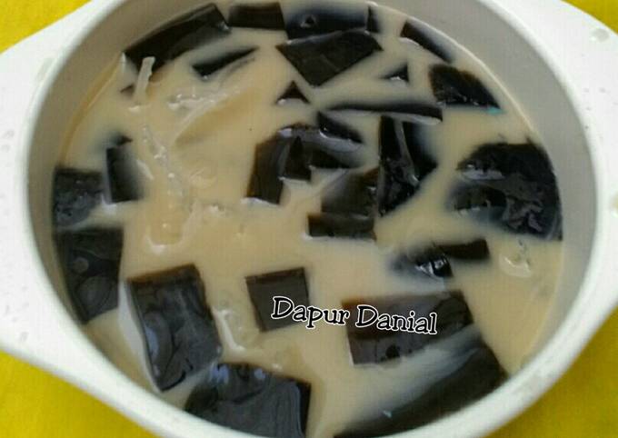 Resep Es Cincau Rumput Laut oleh Noni Trihastuti - Cookpad