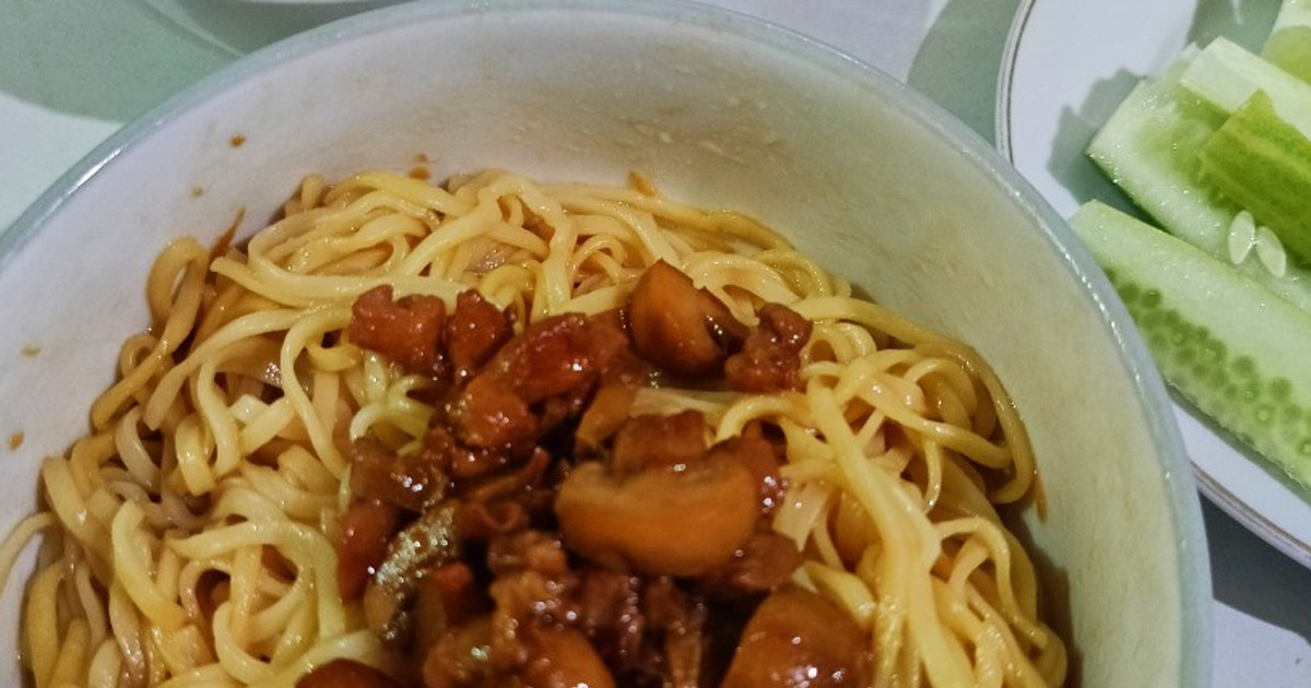 Resep Bakmi Ayam Jamur oleh Wawia Ni Made - Cookpad