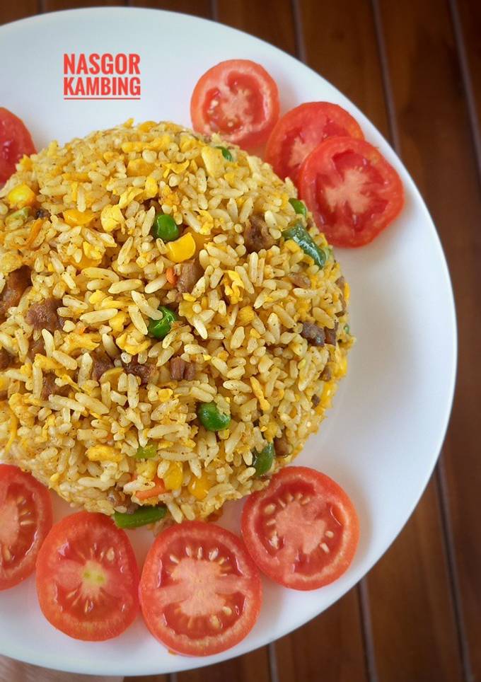 Resep Nasgor Kambing (bumbu kari instant) oleh Binti Sae - Cookpad