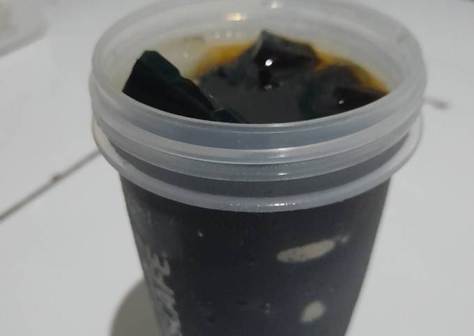 Resep Es Cincau Hitam Sehat oleh elisf - Cookpad