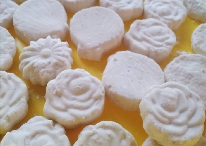 Resep Kue satru simple oleh juju - Cookpad