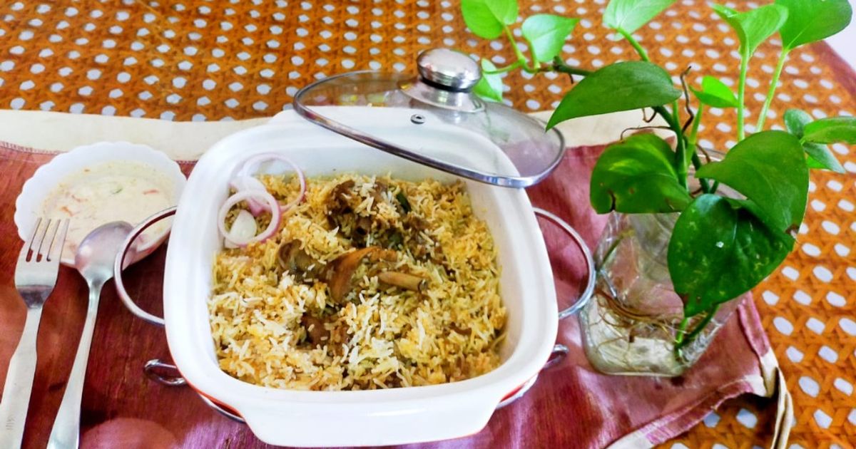 Chayanika Ghosh Gupta দ্বারা চিকেন তেহারি (Chicken Tehari Recipe In ...