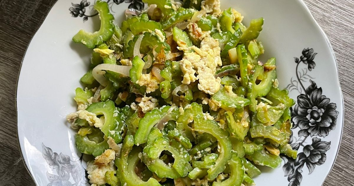 Resipi Peria Goreng Telur Pecah oleh Salina Jalaludin - Cookpad