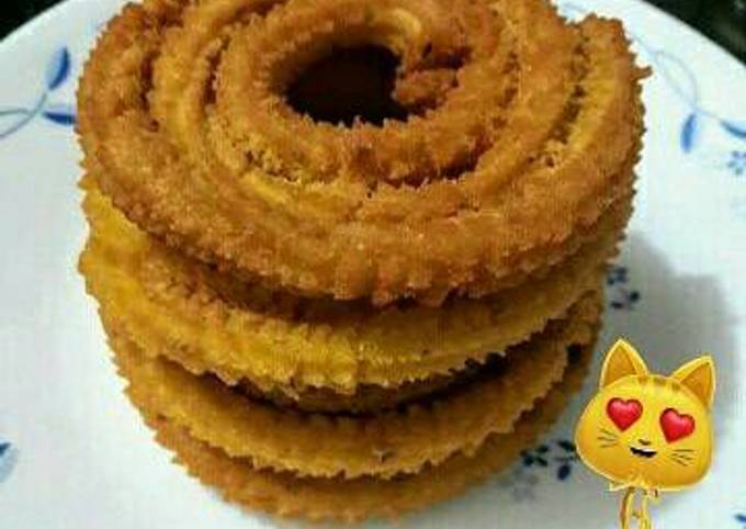 Moong Dal Chakli Recipe by Mamta Sadawarte Joshi - Cookpad
