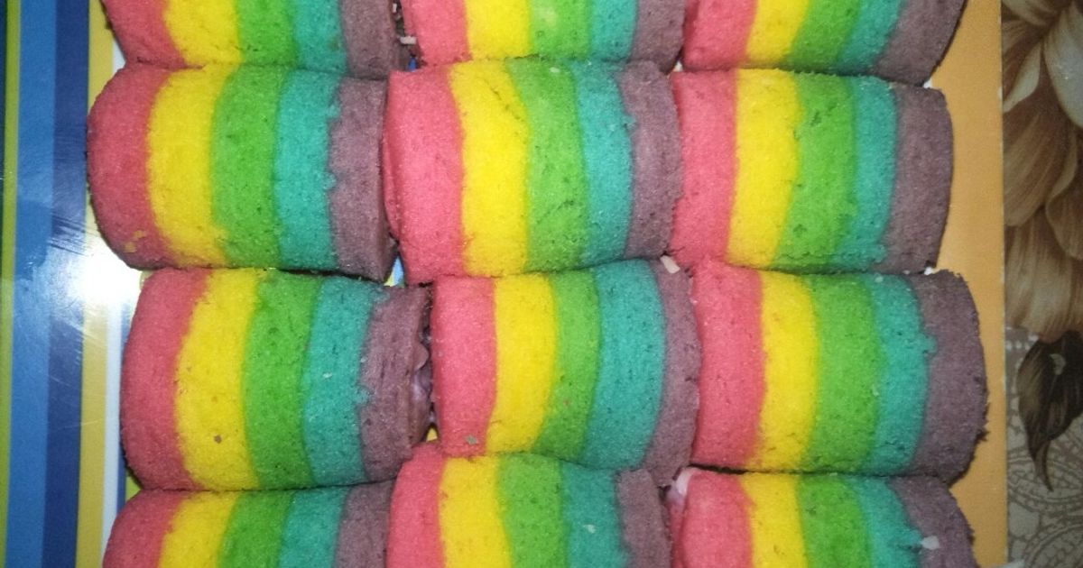 Resep Bolu Kukus Rainbow Gulung oleh Febrianty Ika P - Cookpad