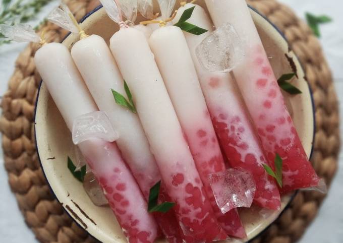 Resep Es Mambo Merah Putih oleh Meieka - Cookpad