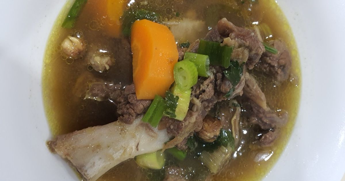 Resep Sop Daging Jamin Lunak Ala Dapoer Madam oleh Madam Dyna - Cookpad