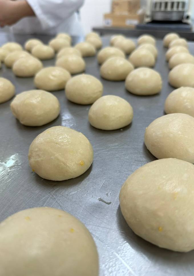 Masa bollería simple Receta de Laura García Rodríguez- Cookpad