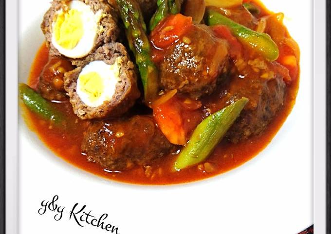 Resep Bola daging sapi isi telur puyuh bumbu tomat oleh yNy - Cookpad