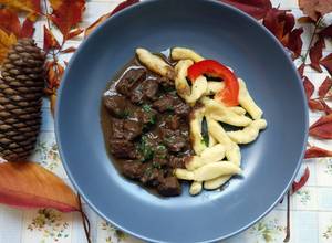 Ízletes szarvas receptek: Hagyományos és különleges ételvarázs