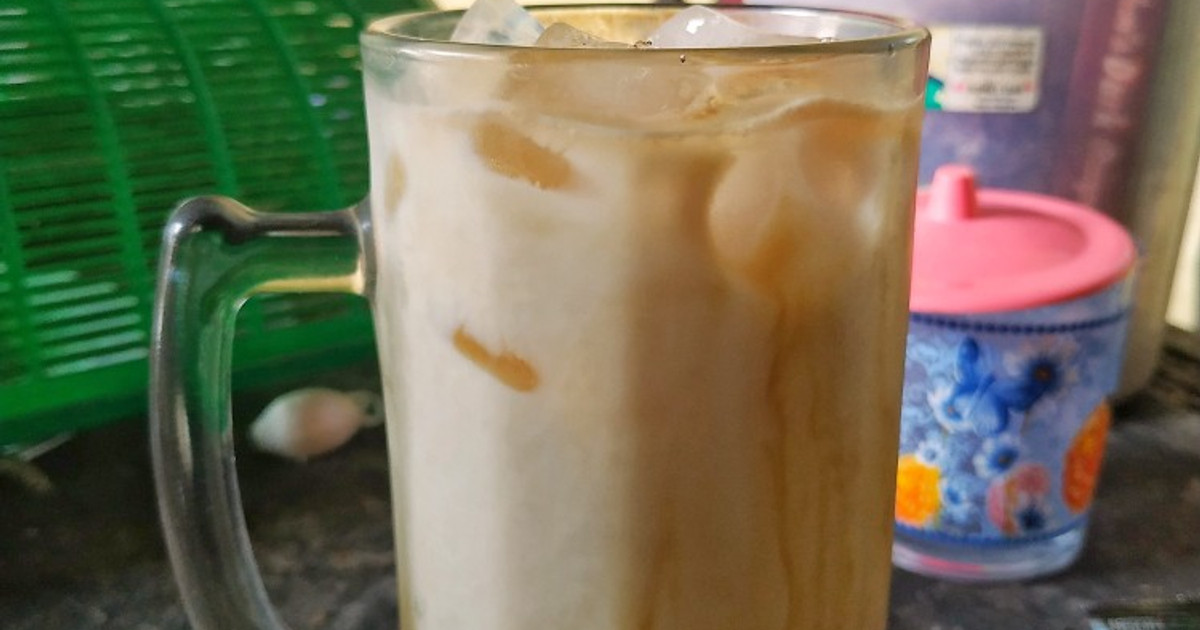 Resep Es Kopi Susu Gula Merah oleh Saluna Mahira - Cookpad