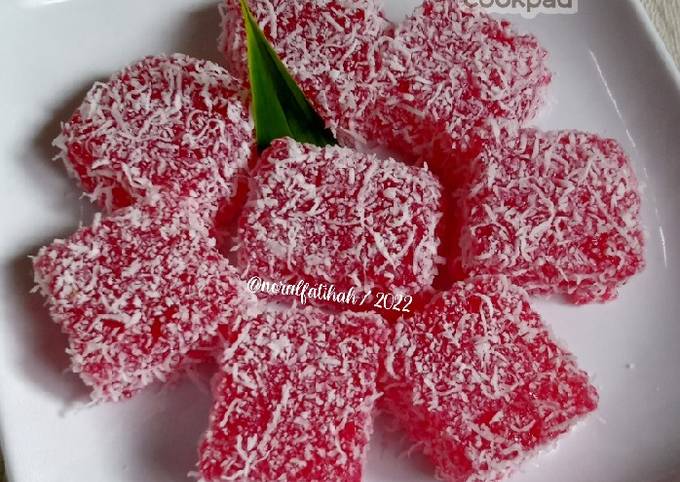 Resipi Sagu Kelapa/Kuih Beronok oleh Nor Al Fatihah - Cookpad